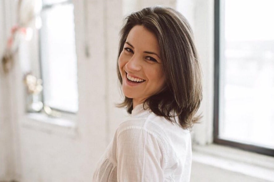 34: Building a Cause-Based Business w/ Cora Co-Founder Molly Hayward ...